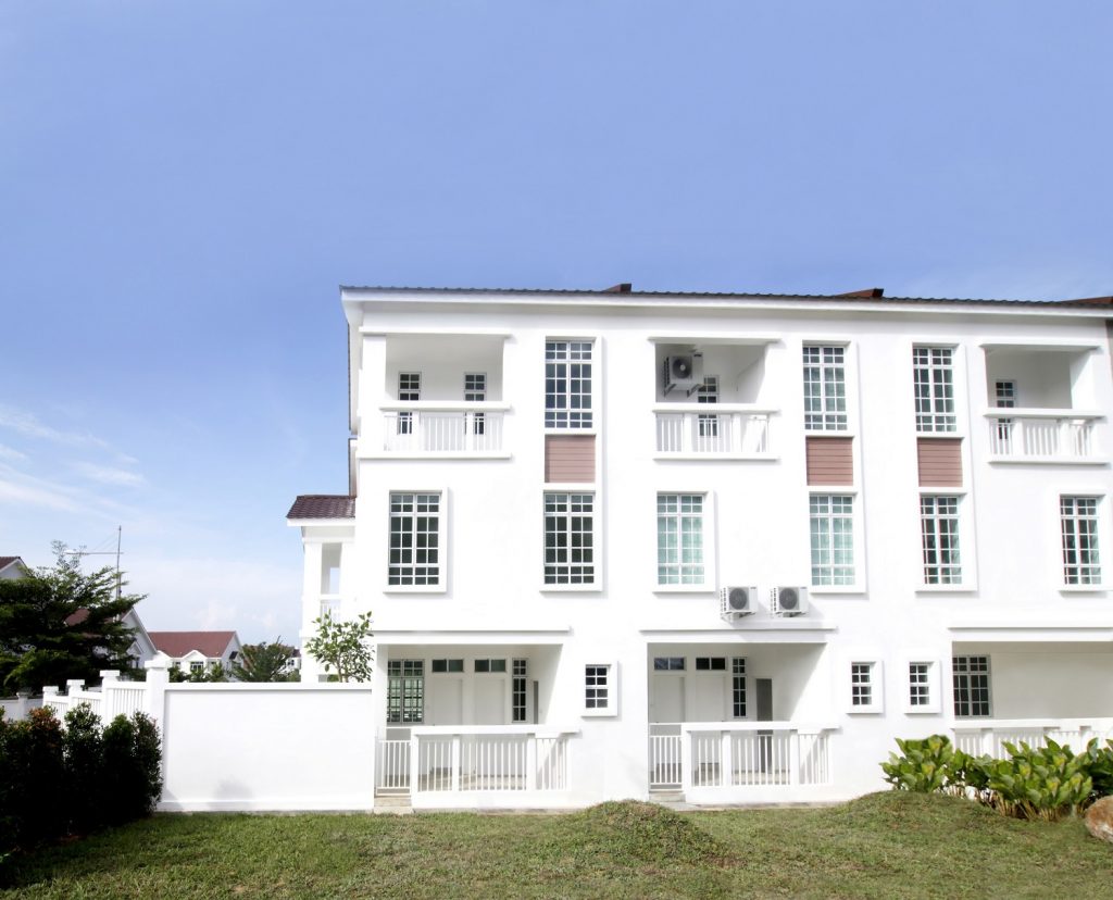 3-Storey Terrace – botanica-ct